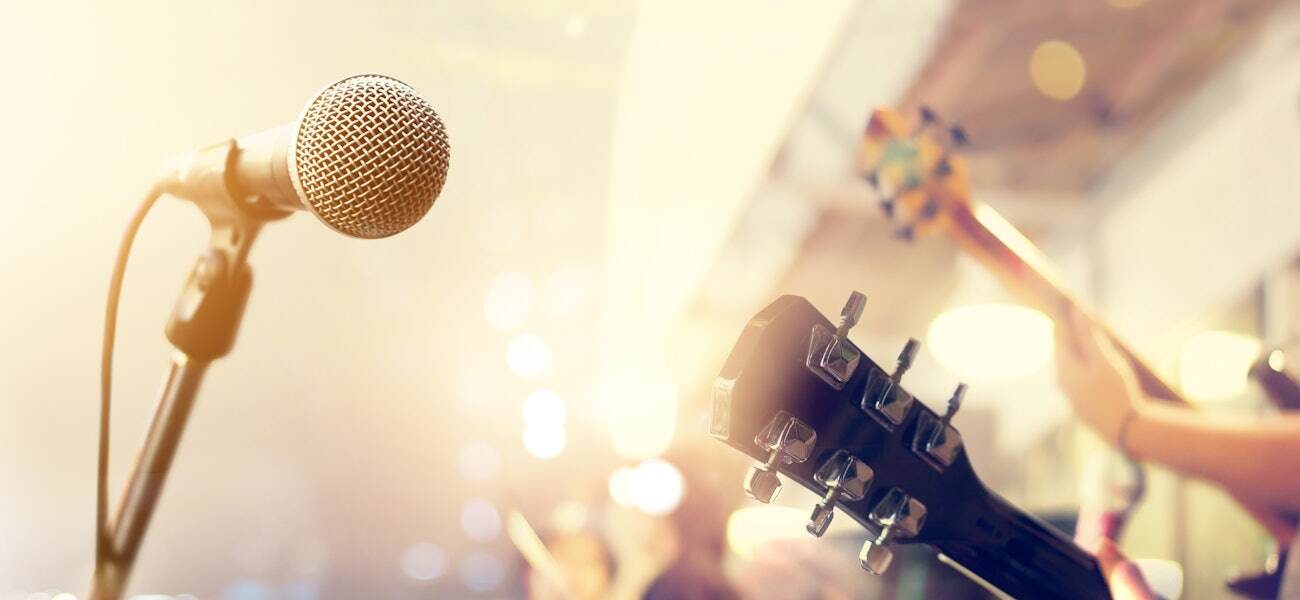 How to Organize a Benefit Concert Fundraiser Without Breaking the Bank