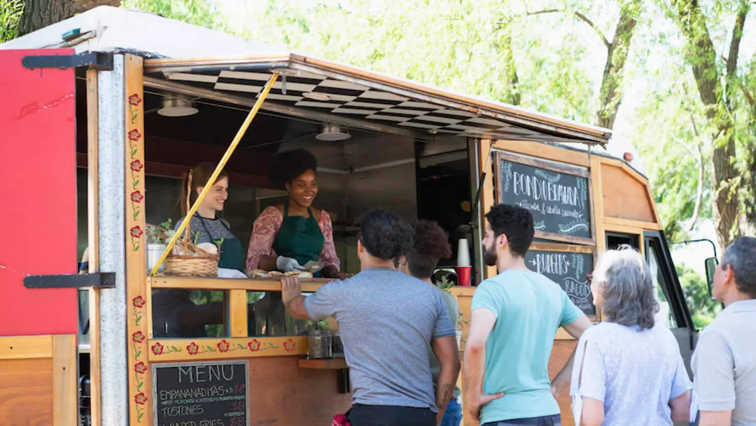 Run a Profitable Concession Stand Fundraiser With These 5 Expert Tips